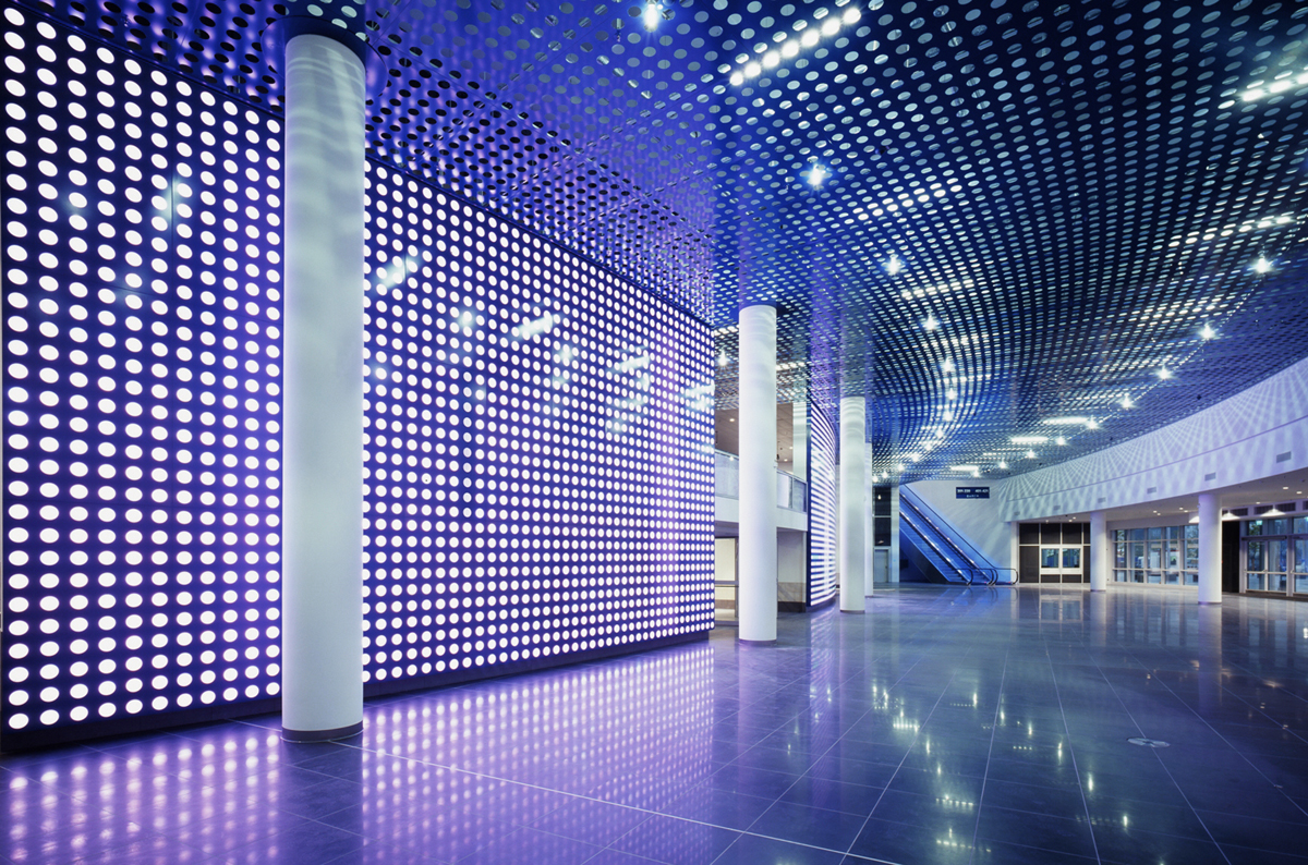 O2 World (vormals Mercedes-Benz Arena und jetzt Uber Arena) - GBP ...